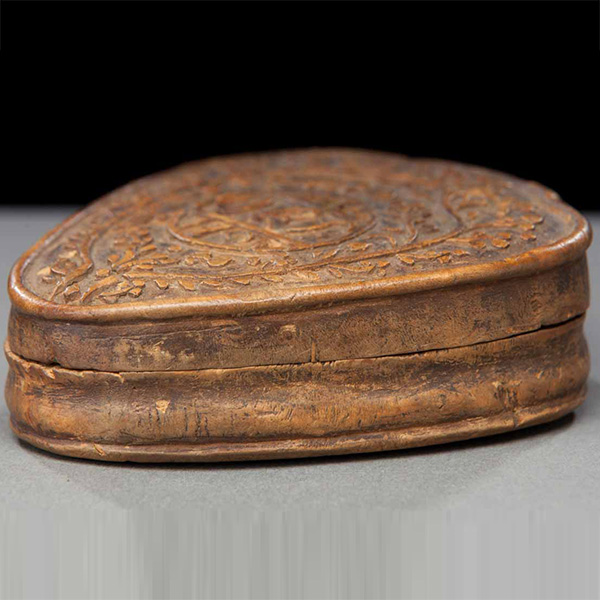 Heart-Shaped Snuff Box | Decorative Woodcarving | Vesterheim